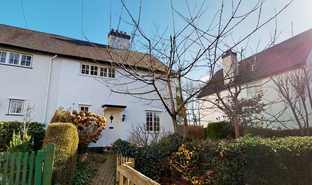 3 Bedroom Property For Sale in Cardiff - £425,000