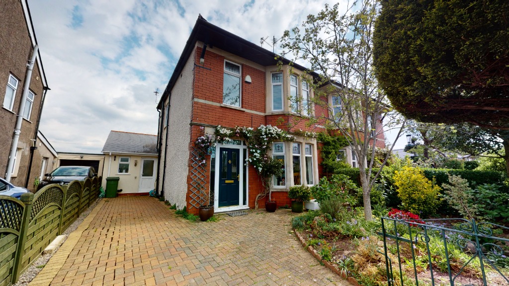 4 Bedroom Property For Sale in Cardiff - £395,000