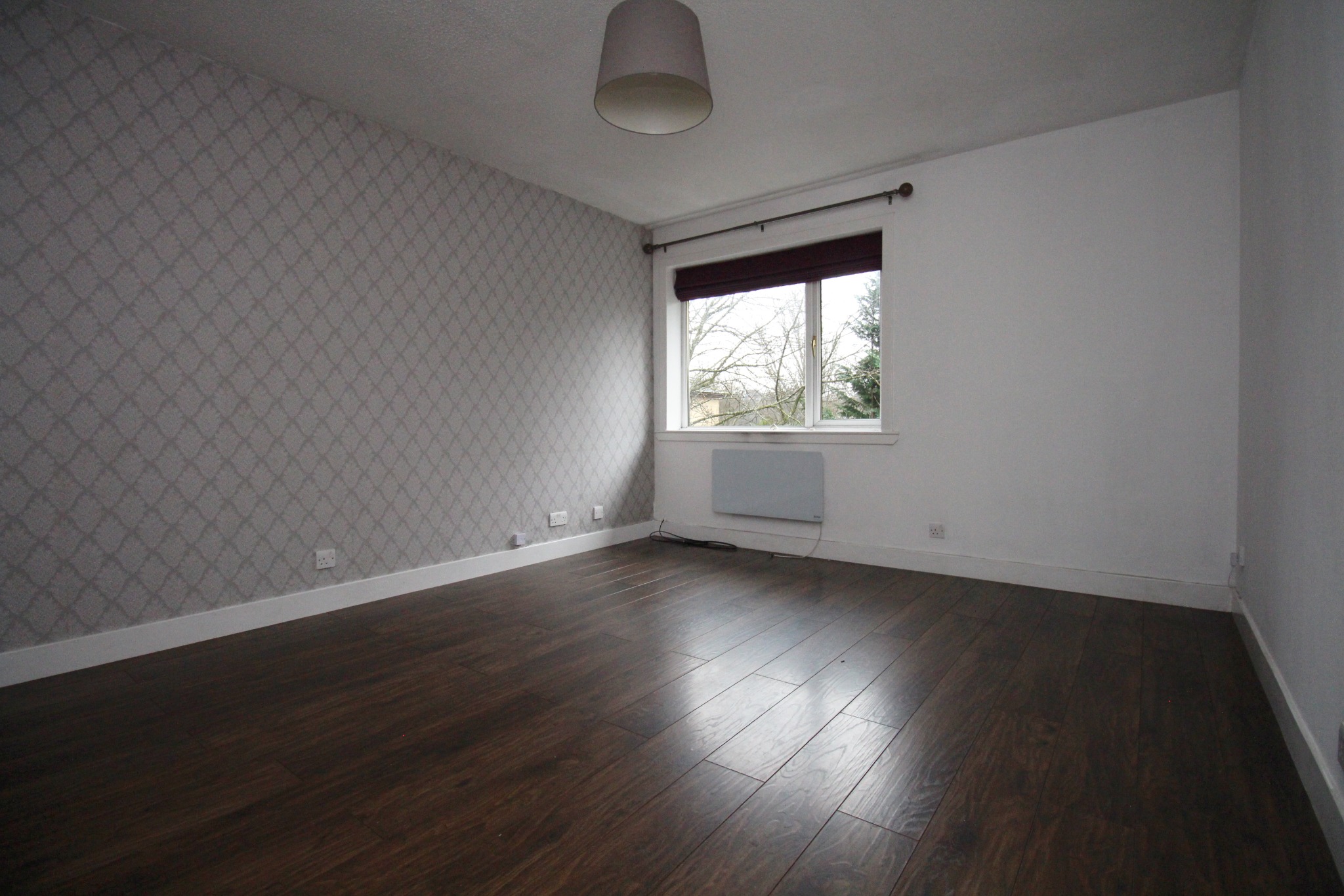 2 Bedroom, Unfurnished Flat on Gairbraid Court, Maryhill, Glasgow - £ ...