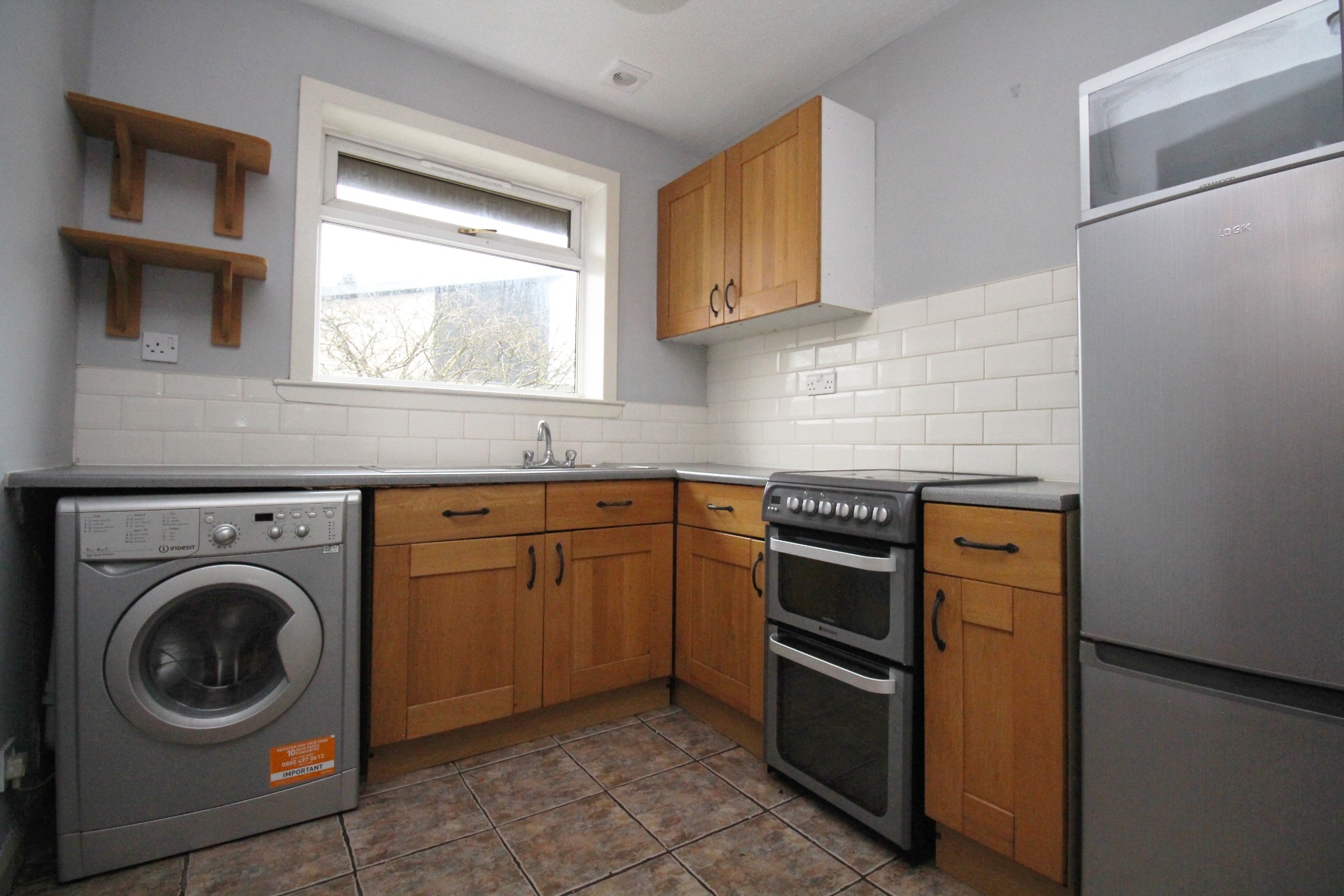 2 Bedroom, Unfurnished Flat on Gairbraid Court, Maryhill, Glasgow - £ ...
